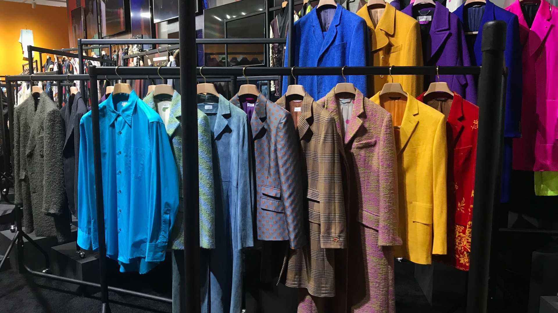 Most Trending Collection With Expensive Product and Trends – veish